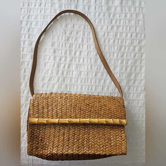 Cappelli Straworld | Bags | Vintage Capelli Woven Straw Purse Pre Loved ...